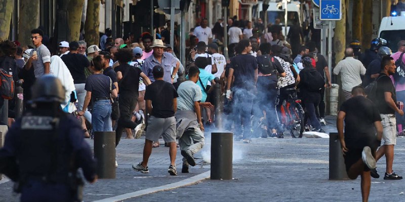 Una cronología de la crisis de la policía, del joven gravemente herido ...